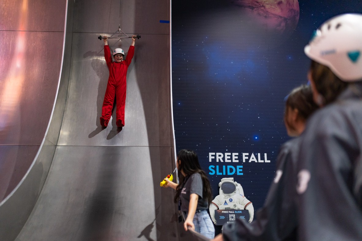 Astronaut voor één dag? We schieten je in 5D naar de maan of naar Mars ...